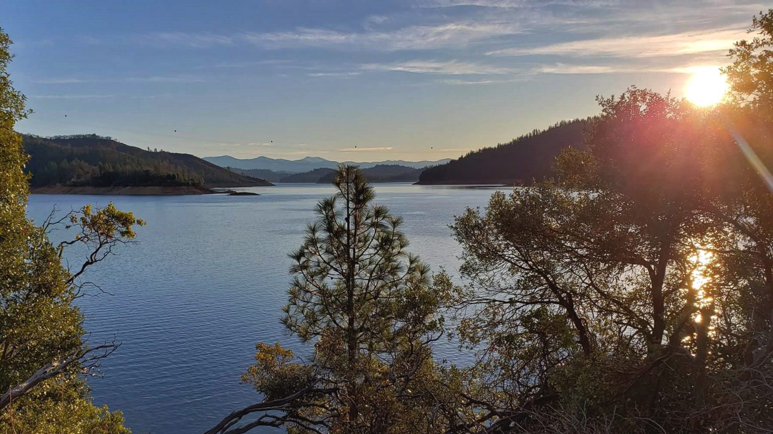 Shasta Lake, Redding CA: Photos & info of the area